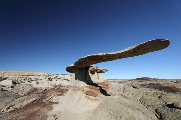 King of Wing, amazing rock formations in Ah-shi-sle-pah wilderness ...
