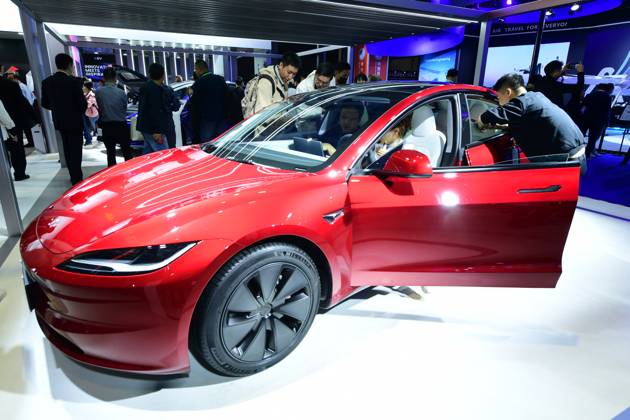 Tesla Booth At The 6th Ciie In Shanghai Visitors Visit The Tesla Booth