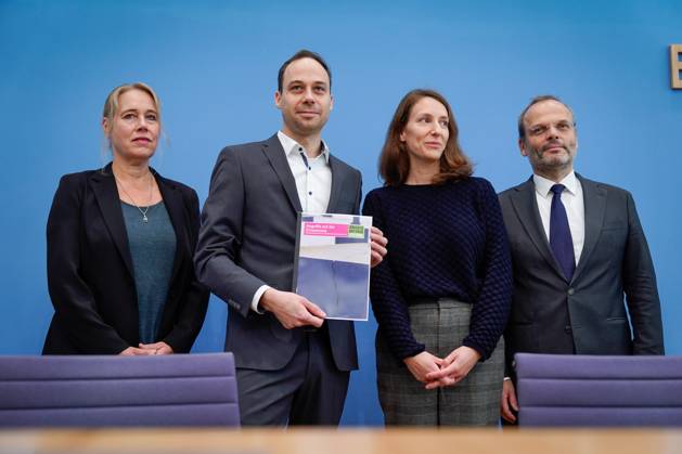 Federal Press Conference Civil Society Situation Report on Anti ...