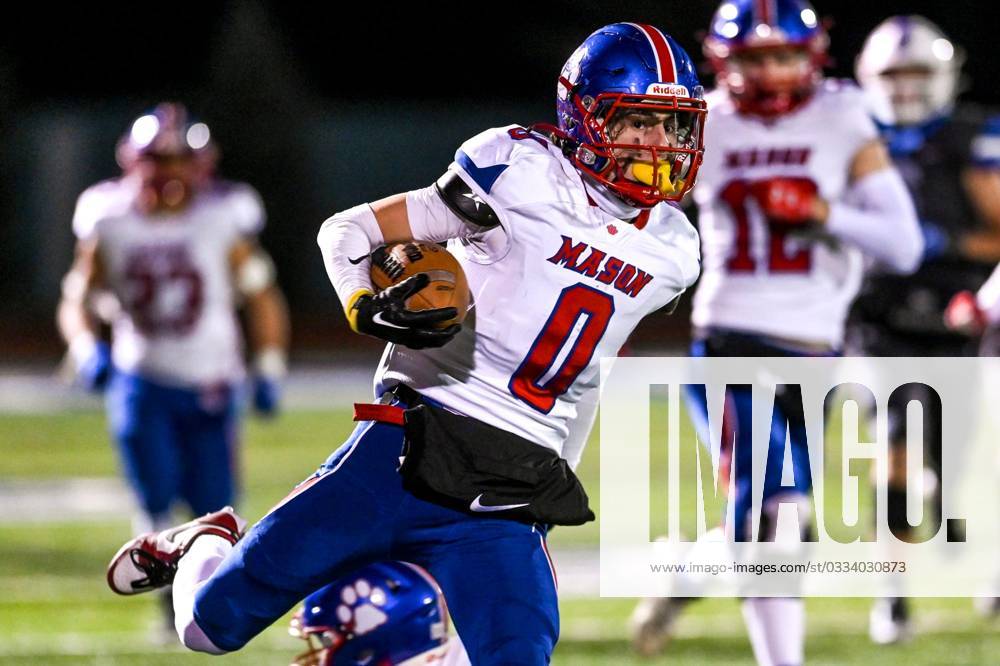 Syndication: Lansing State Journal Mason s Cole Ries returns a kick for ...