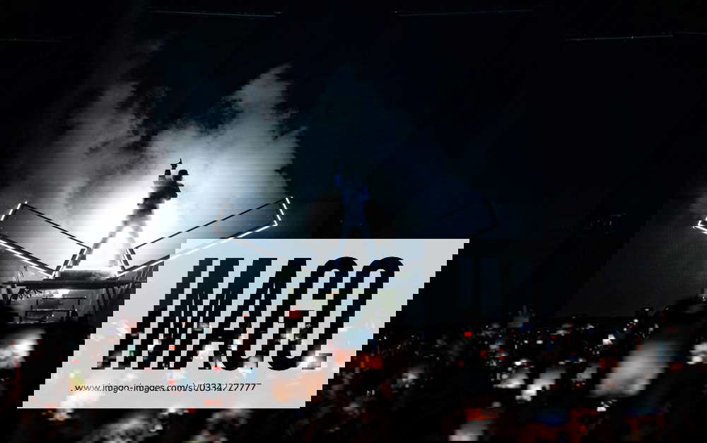 Curtis Jackson AKA 50 Cent performs on stage at the O2 London as part ...