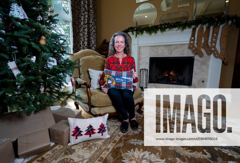 Syndication: Journal Sentinel Julie Hunt poses for a portrait with the ...