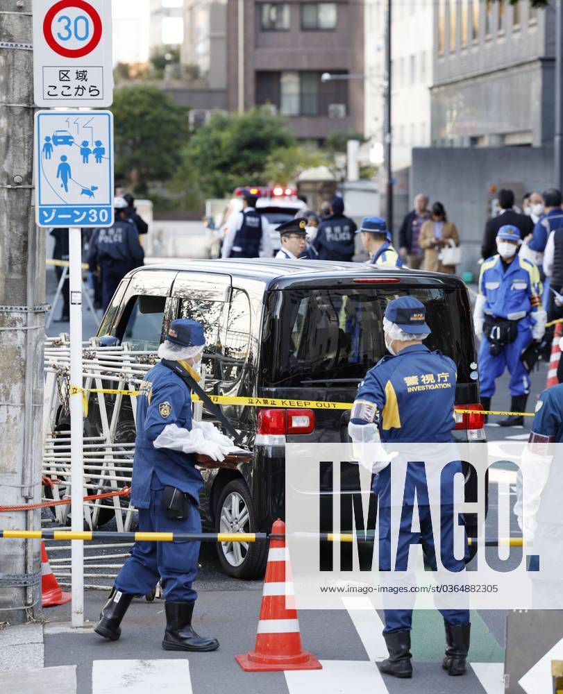 Car Rams Into Barricade Near Tokyo S Israeli Embassy Police Officers