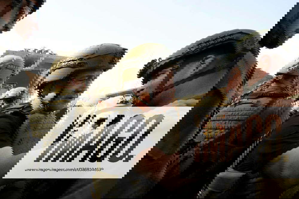 Gaza Strip: Israeli Prime Minister BENJAMIN NETANYAHU visits IDF troops ...