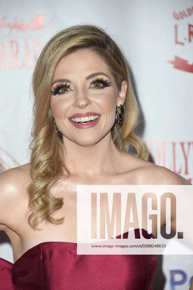 91st Annual Hollywood Christmas Parade Jen Lilley Attends 91st Annual Hollywood Christmas Parade On