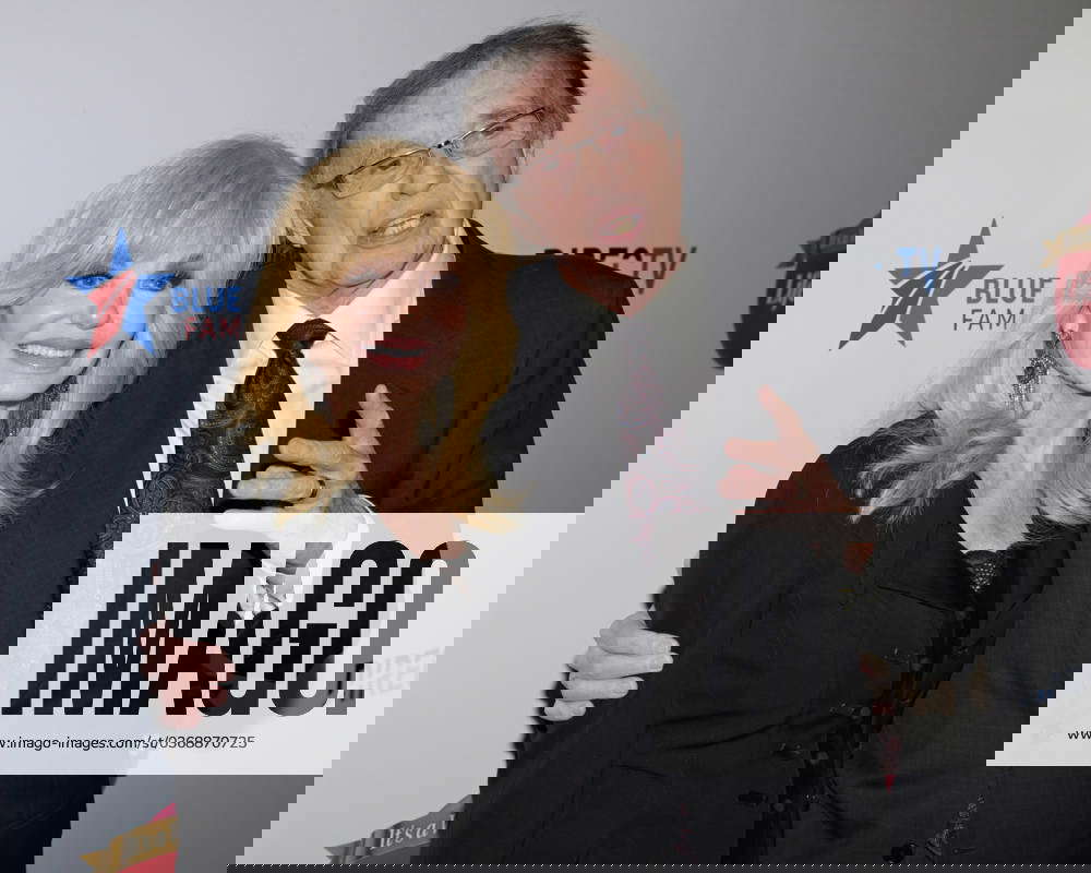 28 November 2023 - Beverly Hills, California - Loni Anderson, Bob Flick ...