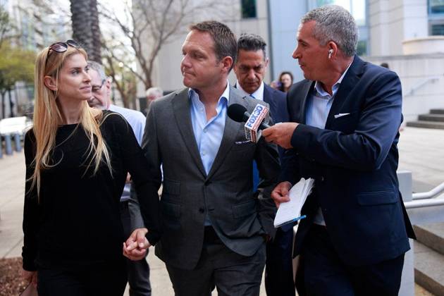 Syndication: Florida Times-Union, Ex-JEA CEO Aaron Zahn, center, leaves ...