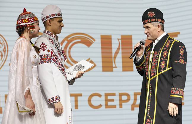 RUSSIA, MOSCOW - : Russia s Republic of Chuvashia head Oleg Nikolayev speaks as newly-weds