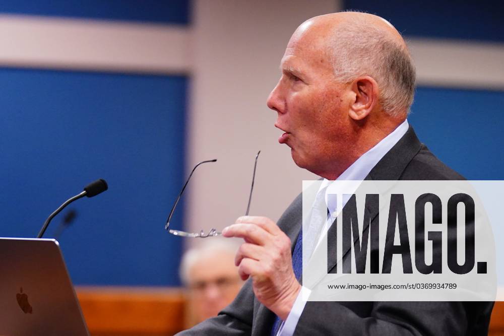 News: Superior Court of Fulton County Hearing Dec 1, 2023; Atlanta, GA ...