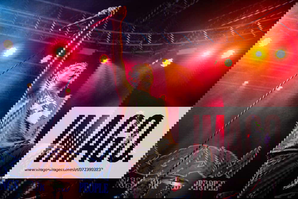 Music Concert - Wargasm - opening BABYMETAL Sam Matlock of Wargasm Milan