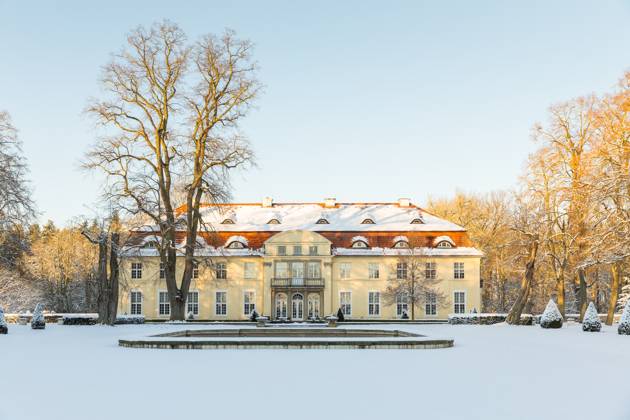 Hasenwinkel Castle in the snow, Bibow, Neukloster Warin, Mecklenburg ...