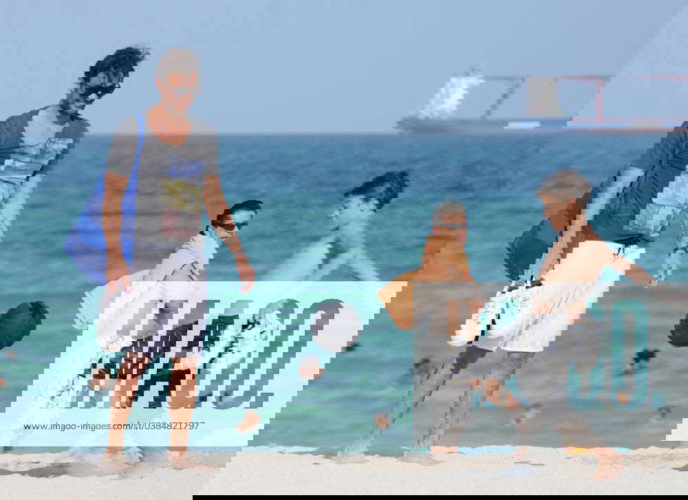 Paolo Maldini and his family splash around in the waters of Miami Beach ...