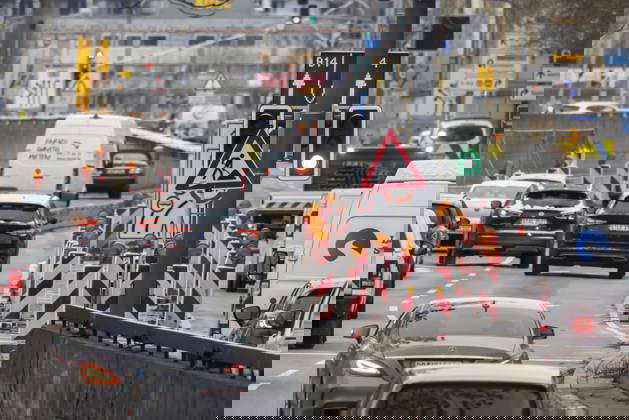 Traffic routing in Stuttgart Roadworks dominate the scene as here at ...