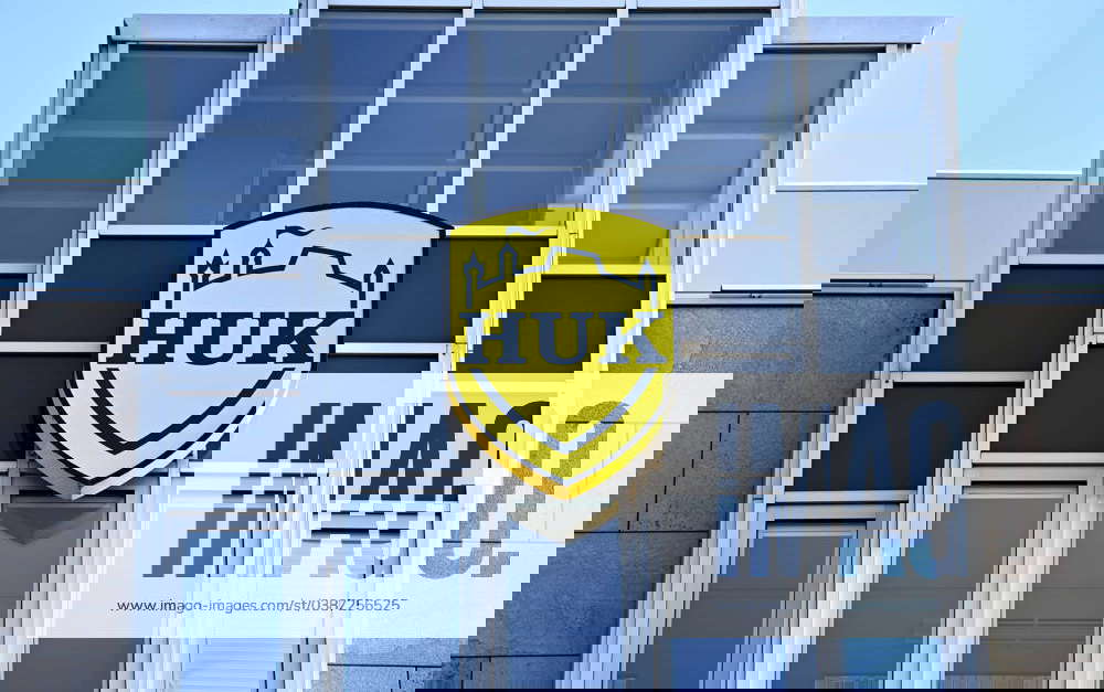 HUK COBURG, insurance company, logo, company emblem SVEN SIMON ...