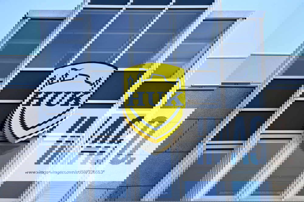 HUK COBURG, insurance company, logo, company emblem SVEN SIMON ...