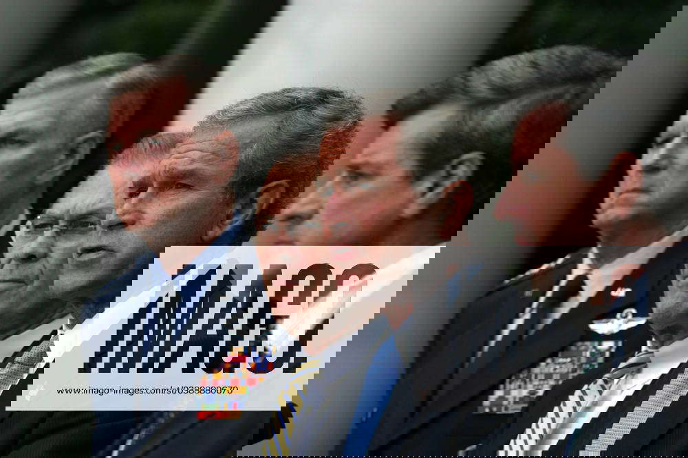 ** GEORGE W. BUSH WITH MYERS, RUMSFELD AND BREMMER ** July 2003 ...