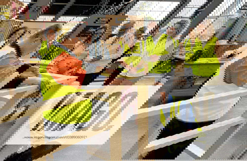 ANTHONY ALBANESE ADELAIDE VIST, Prime Minister Anthony Albanese with ...