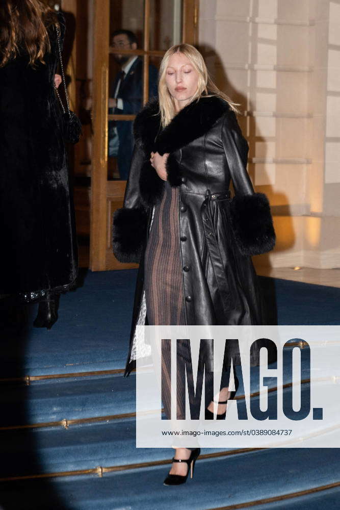 Kate Moss Celebrates 50th Birthday - Paris Her daughter Lila Moss ...