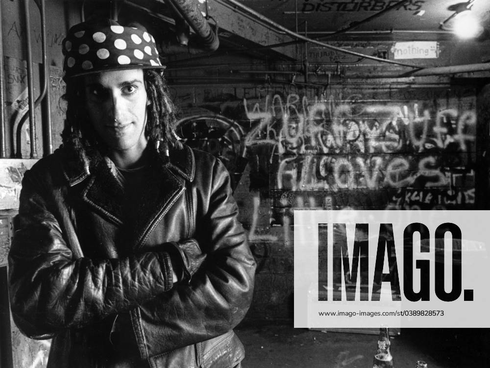 Perry Farrell in Minneapolis Jane s Addiction lead singer Perry Farrell ...