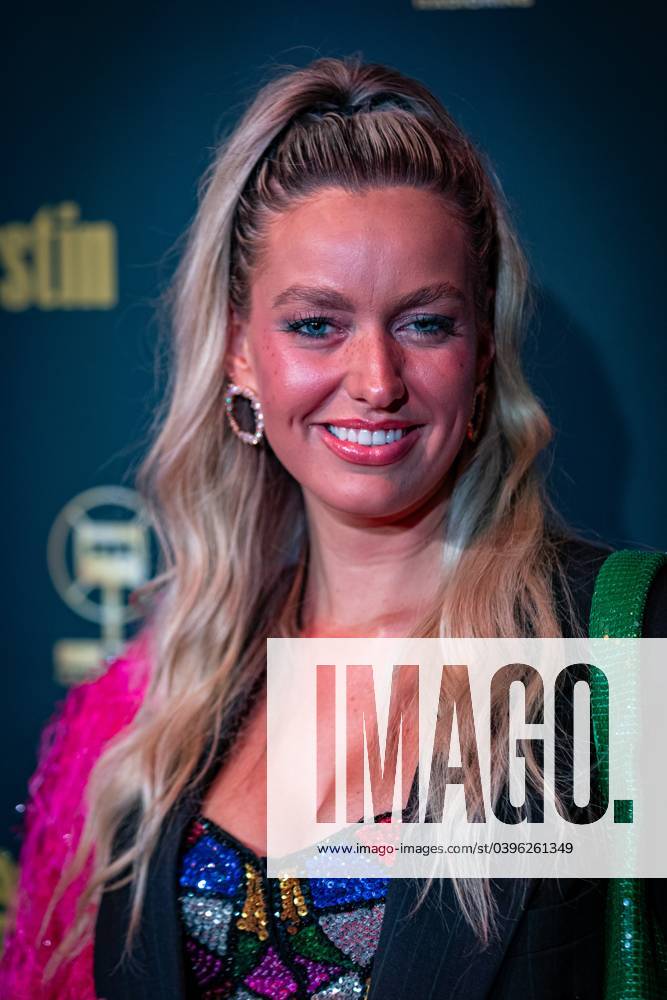 HILVERSUM - Julia van Reyendam on the red carpet prior to the Golden ...