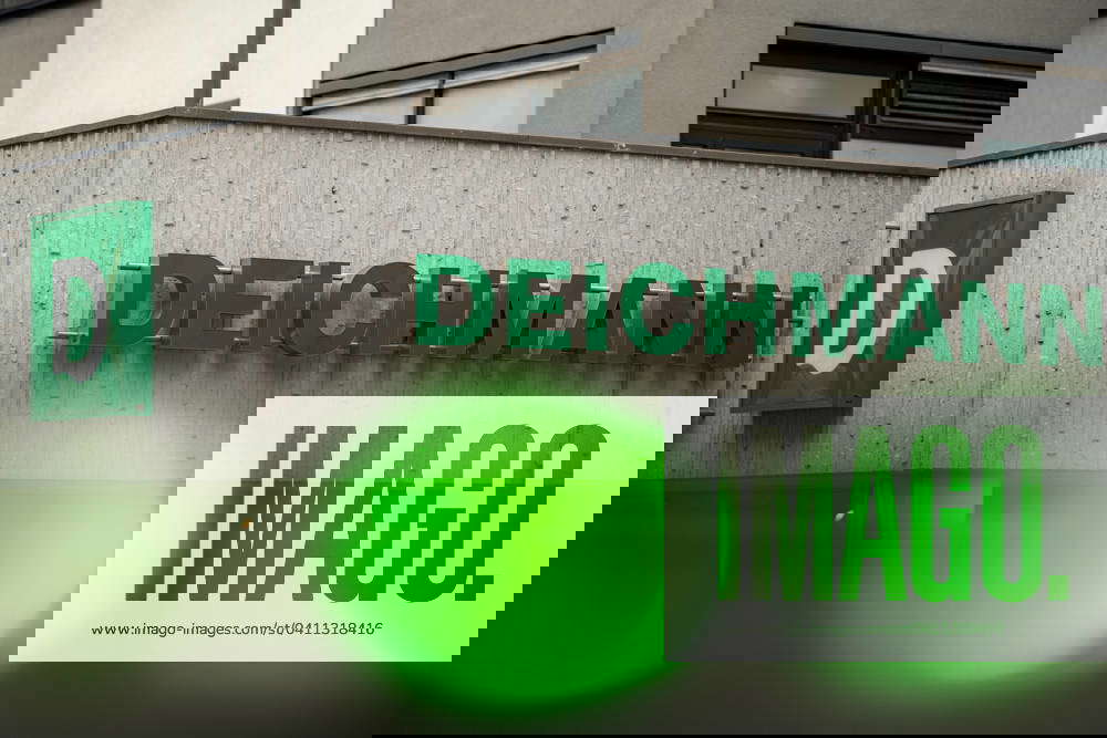 Deichmann logo on store front 03 02 2024, Limburg Symbol photo ...