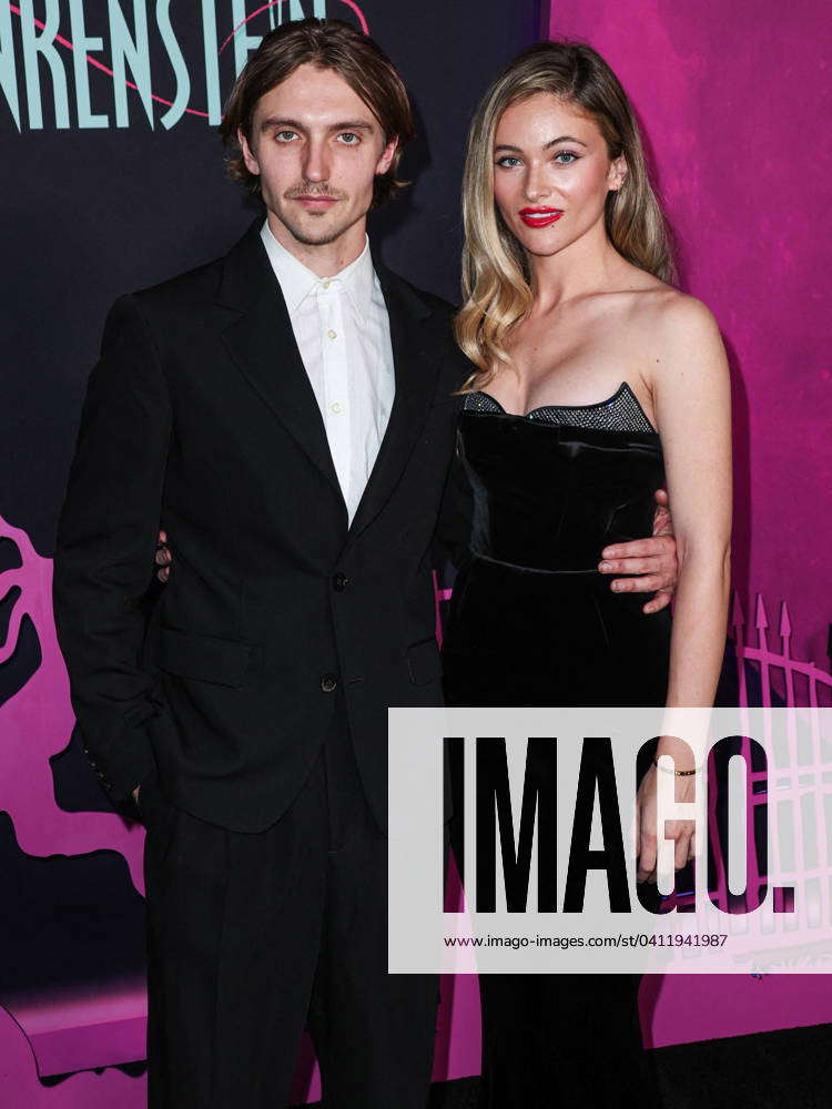 Lisa Frankenstein Premiere - LA Hart Denton and girlfriend Elysee Sanville arrive at the Los