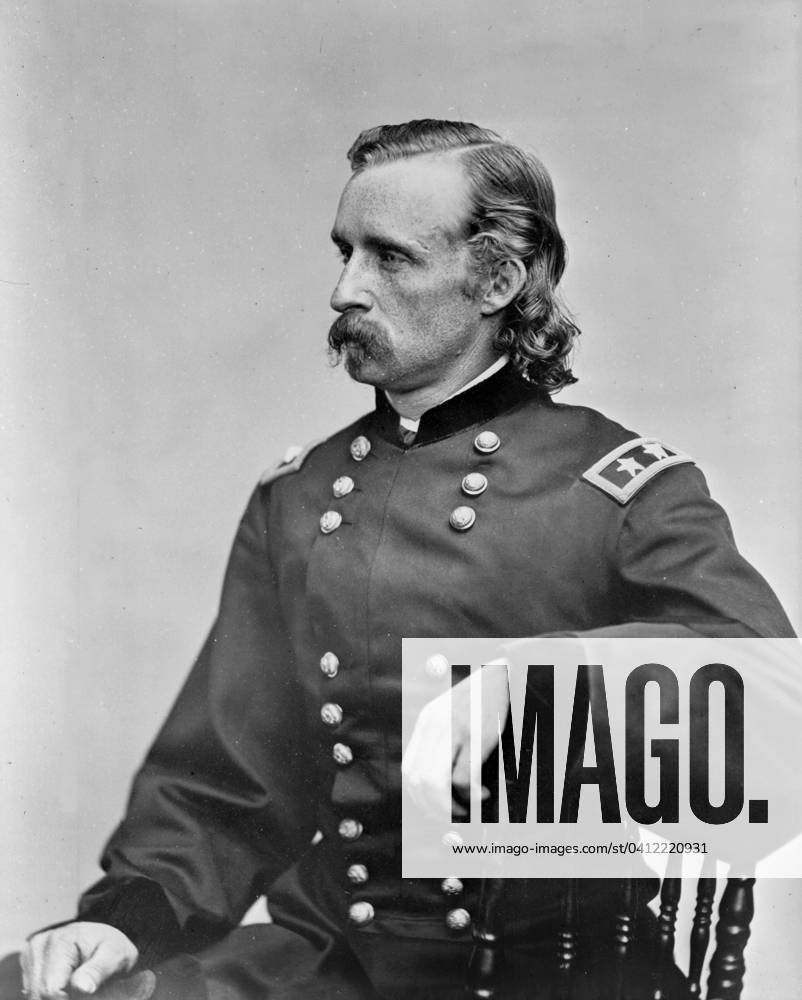 George Custer, 19th century (b w photo) 1685201 George Custer, 19th ...