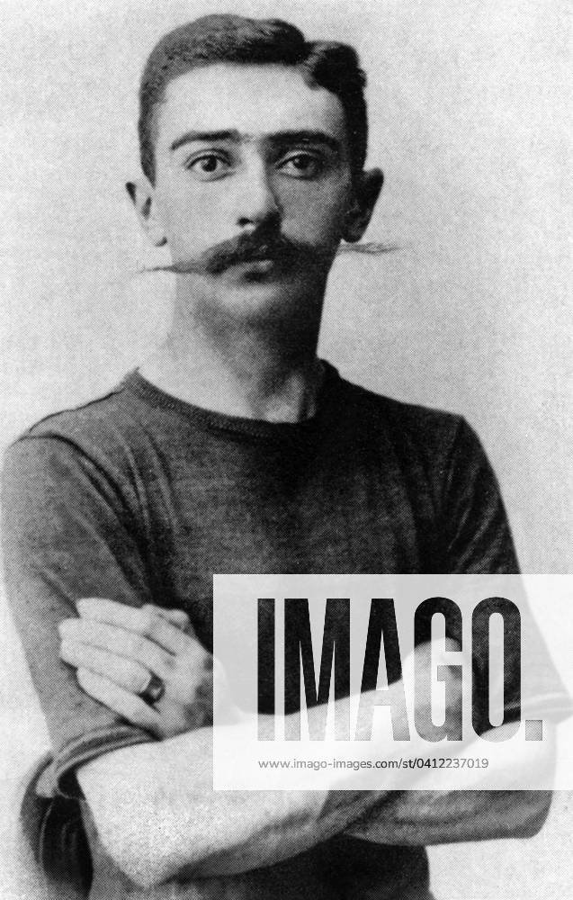 Pierre de Coubertin, c.1890s (b w photo) 1699267 Pierre de Coubertin, c ...