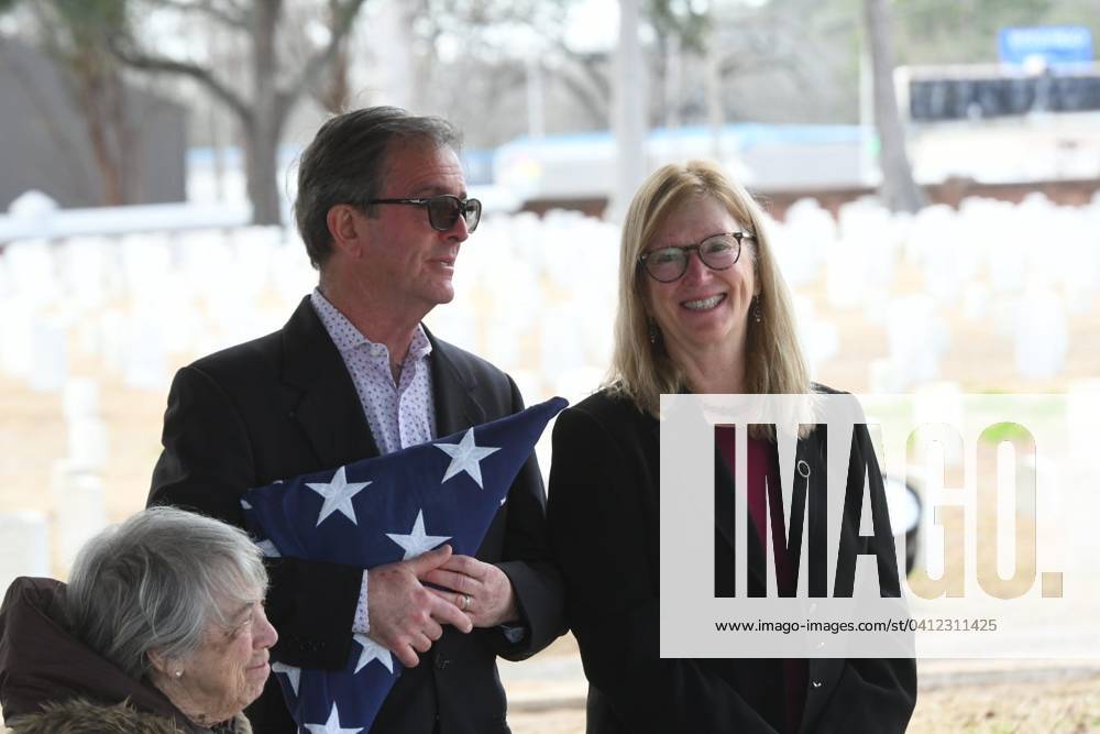 Syndication: The Town Talk The ashes of U.S. Rep. Cathy Small Long, La ...