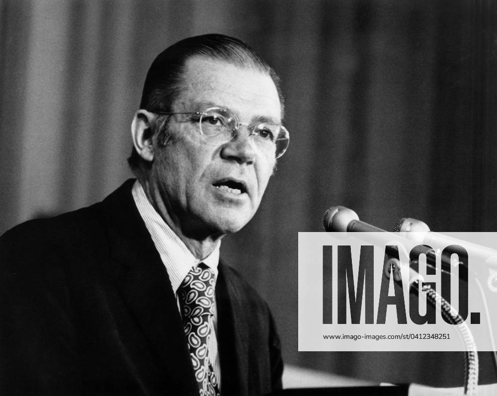 Robert Mc Namara 1864494 Robert Mc Namara by Unknown photographer