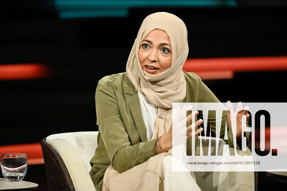 Khola Maryam Hübsch journalist 11 23 her Khola Maryam Hübsch on in ...