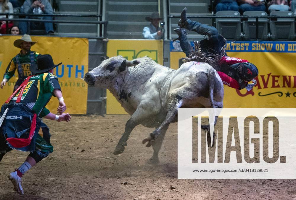 Syndication: The Clarion-Ledger Chance Schott of Mclaughlin, S.D ...