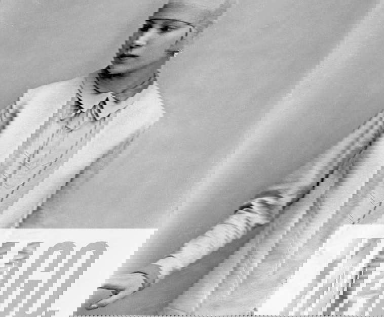 Portrait of Marion Wulz in dress designed by Anita Pittoni, c.1940 (b w ...