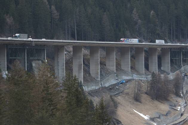 Lueg Bridge, Tyrol, Austria 16 February 2024 Here is a view of the Lueg ...