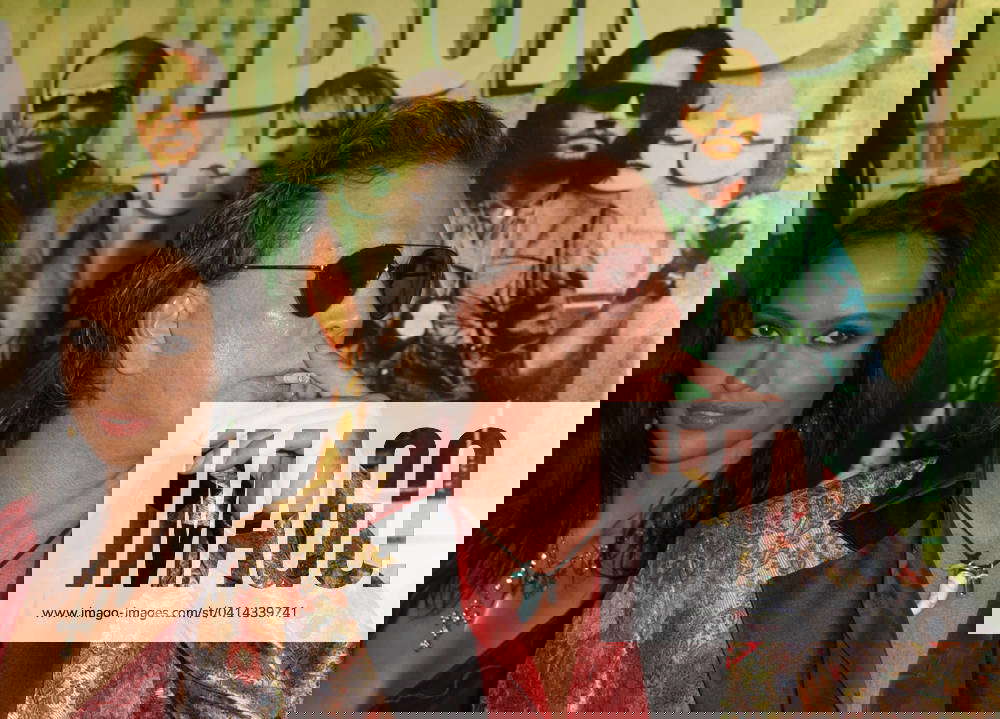 Domino Premiere-Hollywood Mickey Rourke attends New Line Cinemas Los ...