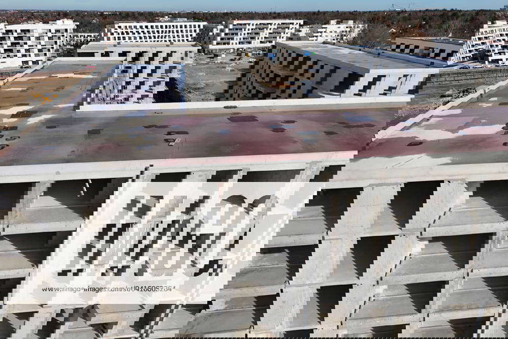 In the Neuperlach district of Munich, condominiums, residential blocks ...