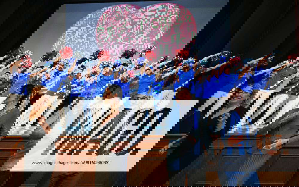 RUSSIA EXPO. Dating event, Tonight Is Dance Night for Visitors 55 ...