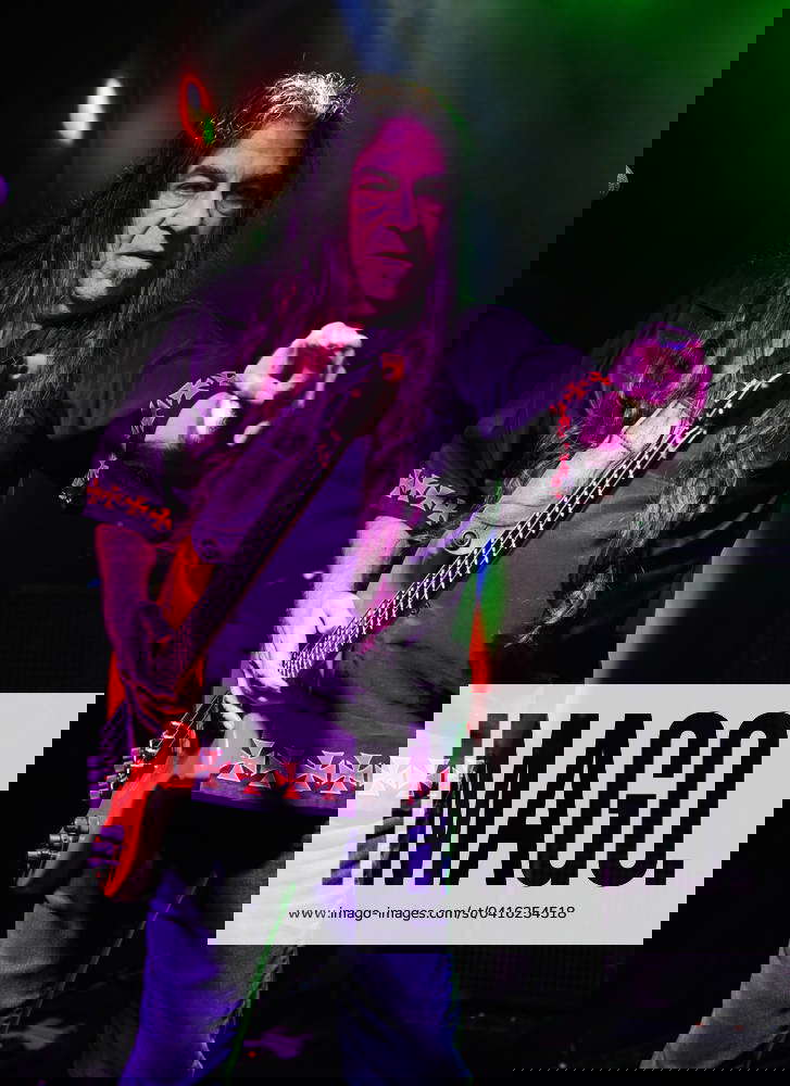 War Pigs performs at Pipers. Featuring: Dave The Beast Spitz Where ...