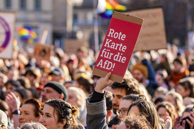 Demonstration under the slogan We are the firewall against the AfD and ...