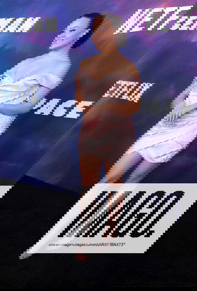 Spaceman Special Screening - LA Sarah Jeffery, At Photocall For Netflix ...