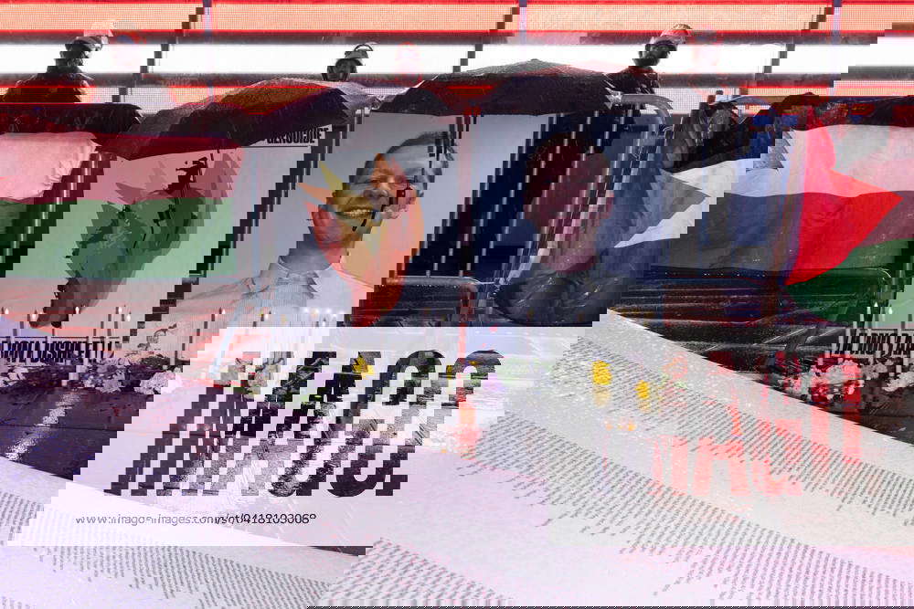 Manhattan, Ny, United States: A photo of US Airman Aaron Bushnell on a ...