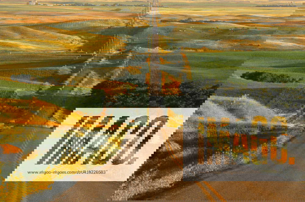 Highway, Coronach, Saskatchewan, SK, Canada, Agriculture, horizontal