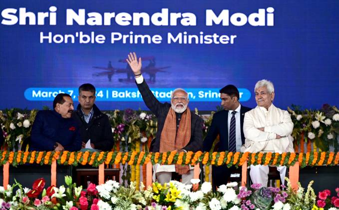Srinagar India March 7 Prime Minister Narendra Modi Distributes An