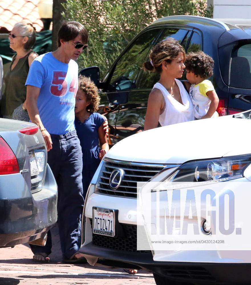 Halle Berry seen with husband Olivier Martinez, son Maceo Robert Martinez and daughter Nahla Ariela