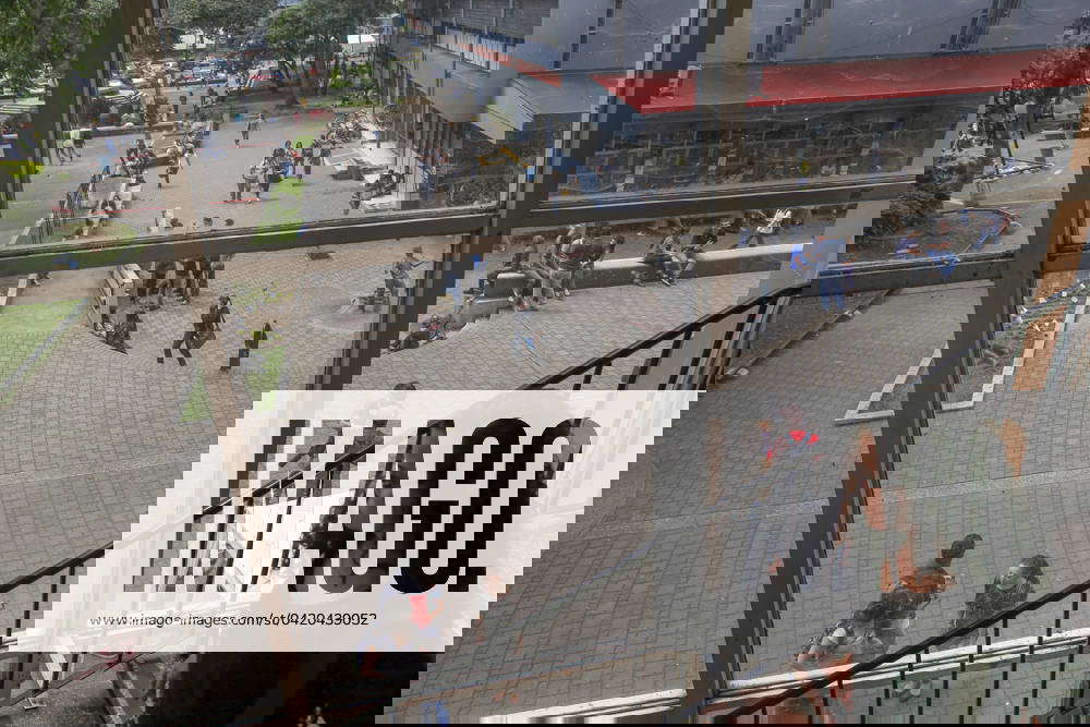 Time 11 20 a m Photographs of the campus of the University of Costa ...