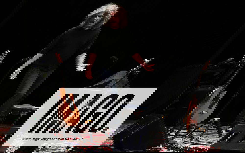 Pat Metheny performs during The Dream Box Tour at The Parker Featuring ...