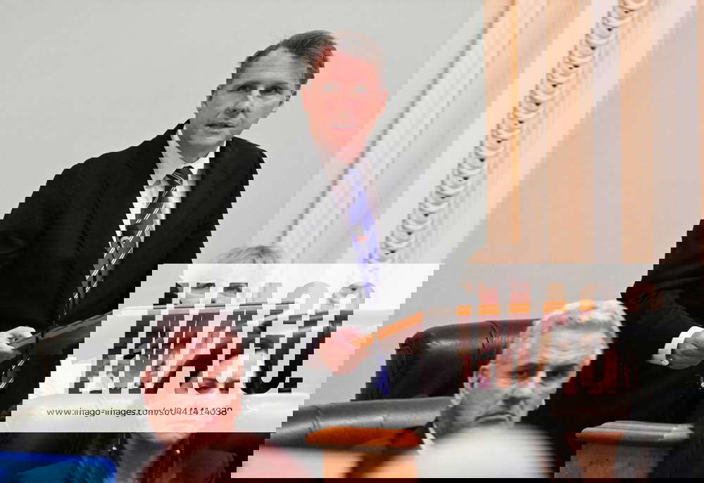 QUEENSLAND PARLIAMENT SITTING, Dr Christian Rowan, Member for Moggill ...