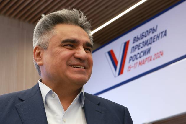 RUSSIA, MOSCOW - : New People Chairman Alexei Nechayev votes in the ...