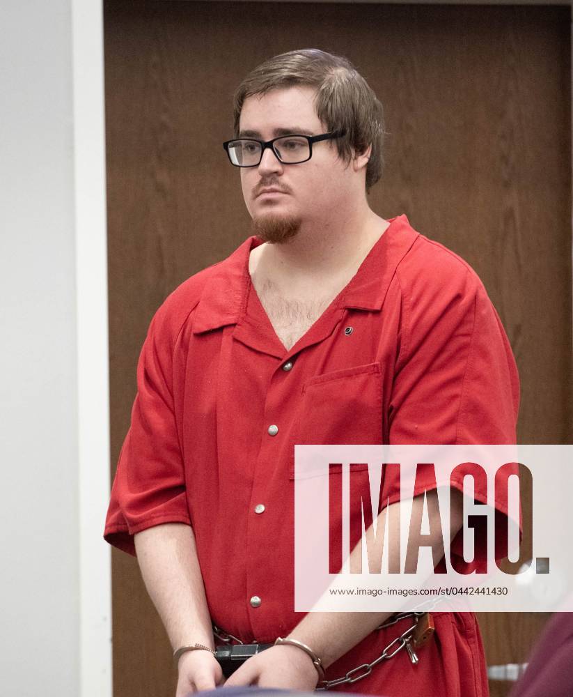 Syndication: News-Journal Brandon Aydelott enters the courtroom for an ...