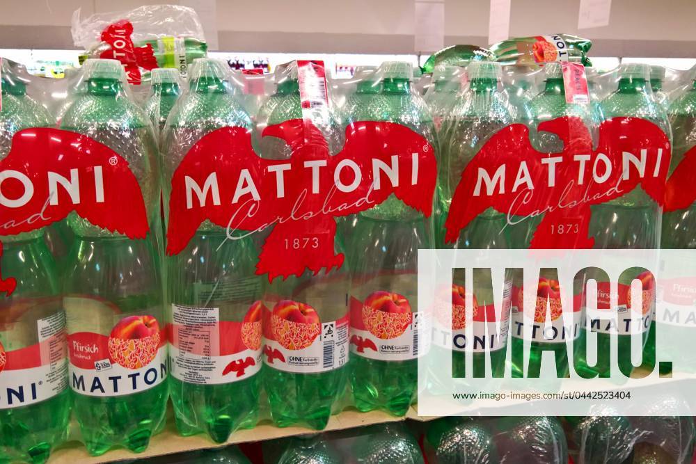 Mattoni mineral water from the Czech Republic Photo Mattoni with peach